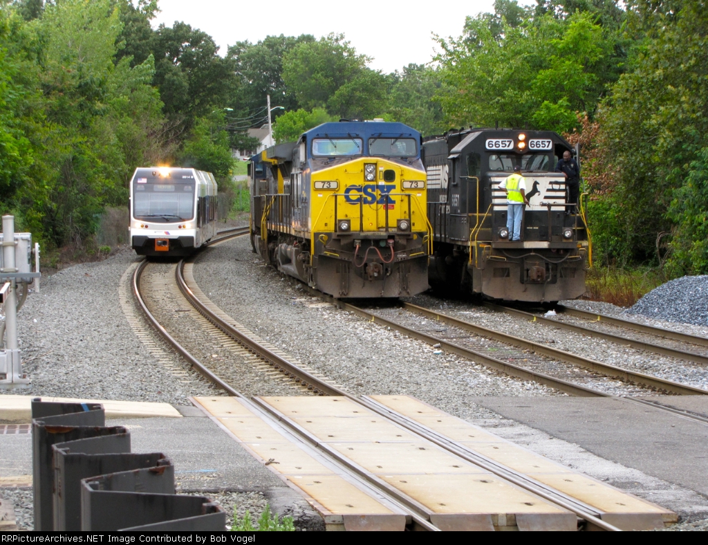 NJT 3514, CSX 73, NS 6657